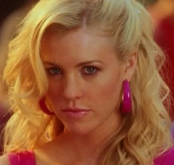 Carly Meadows (Smallville) | DC Database | Fandom