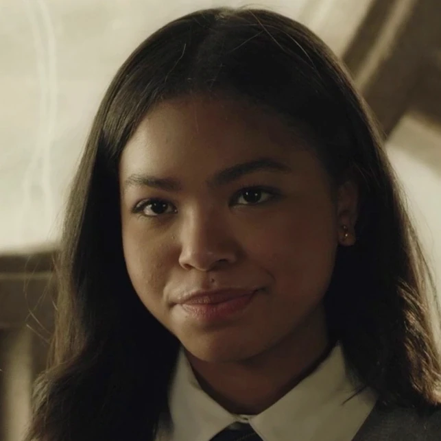 Navia Robinson | DC Database | Fandom