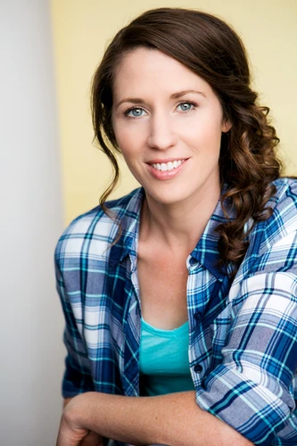 Laura Avnaim | Marvel Cinematic Universe Wiki | Fandom