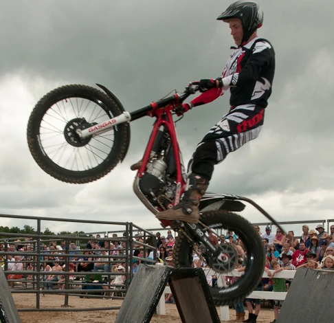 Tom Farr | Marvel Cinematic Universe Wiki | Fandom