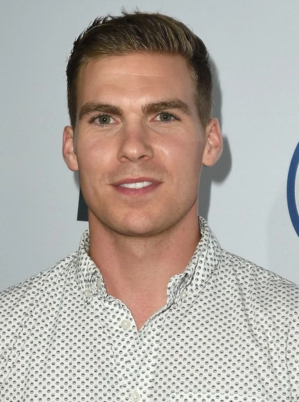 Pete Ploszek Parks And Recreation