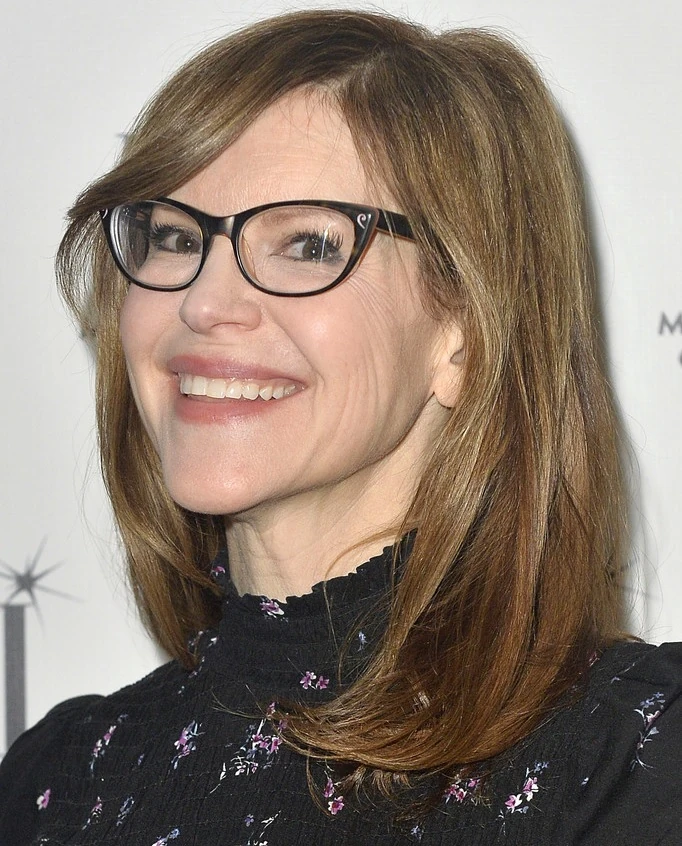 Lisa Loeb | Marvel Movies | Fandom