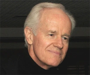 Mike Farrell | Monster M*A*S*H | Fandom