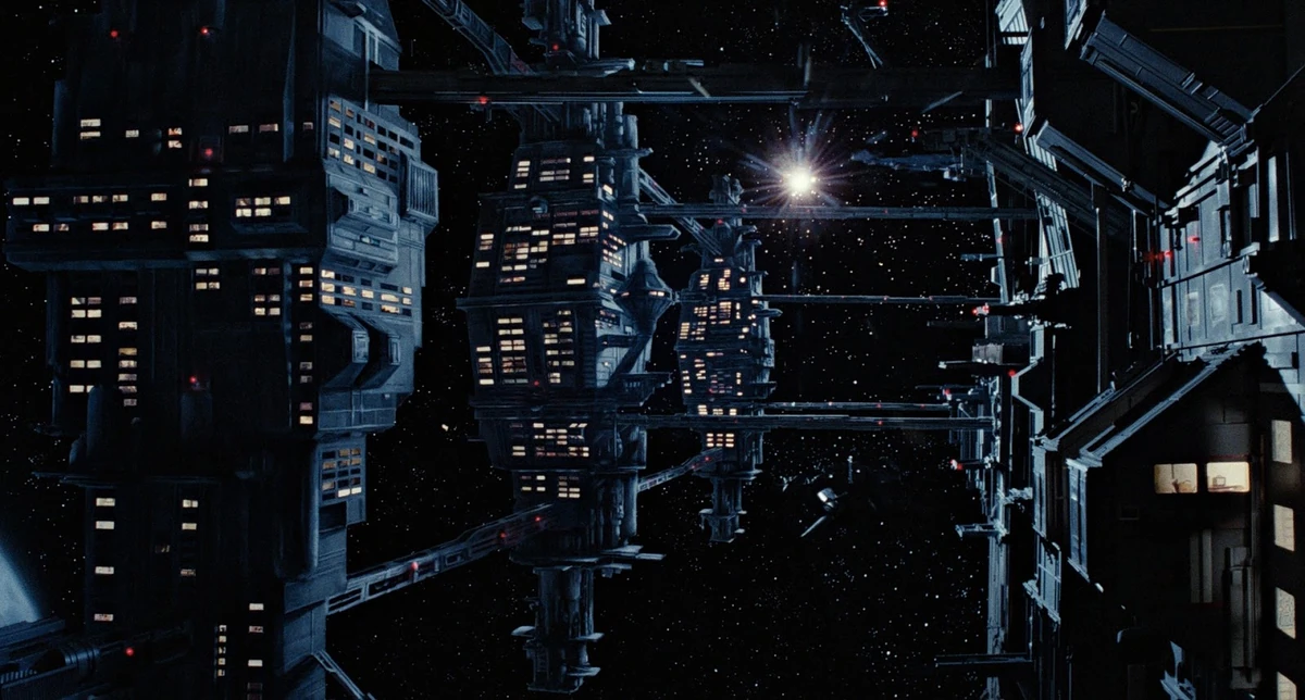 Utopia Planitia Fleet Yards | Mass Trek Wiki | Fandom