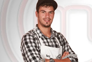Ákis Petretzikis | MasterChef Wiki | Fandom