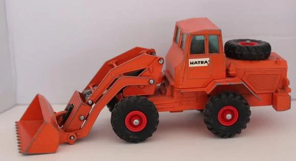Hatra Tractor Shovel (K-3) | Matchbox Cars Wiki | Fandom