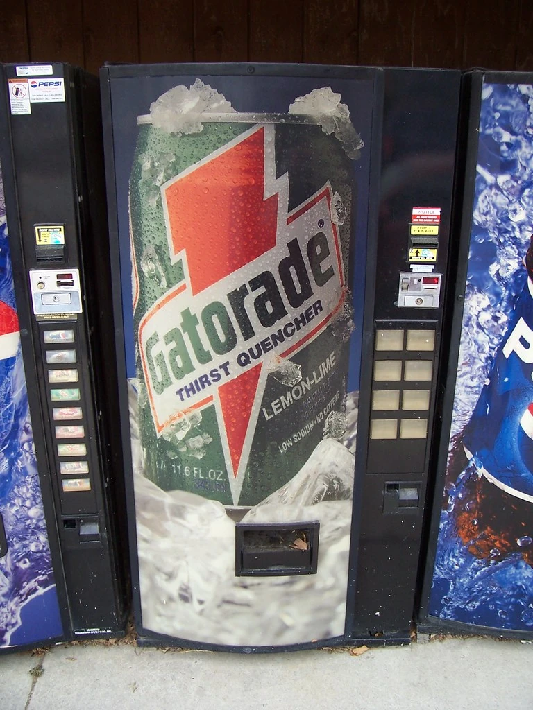 Walt Whitman Service Plaza/Gallery of vending machines | Dream Plane ...