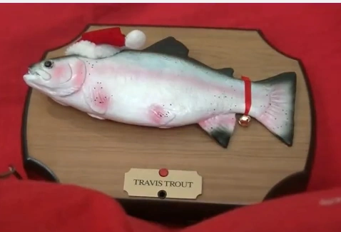 Xmas TRAVIS the singing TROUT | Max and ruby 2 Wikia | Fandom
