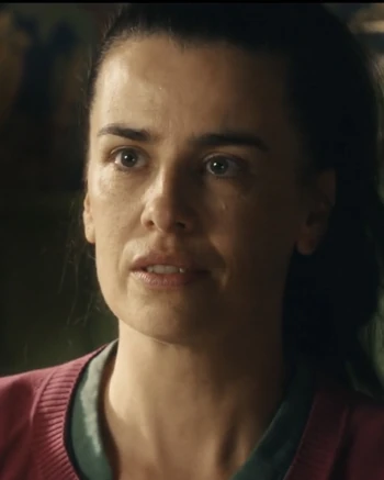 Helen Bell | Maxton Hall Wiki | Fandom