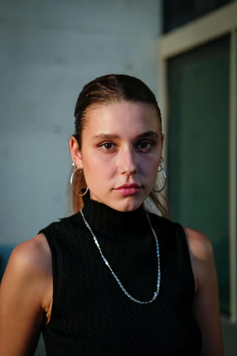 Cosima Leonie Wiesend | Maxton Hall Wiki | Fandom