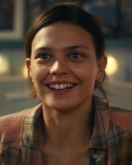 Ruby Bell | Maxton Hall Wiki | Fandom