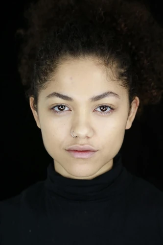 Serena Posadino | Maxton Hall Wiki | Fandom