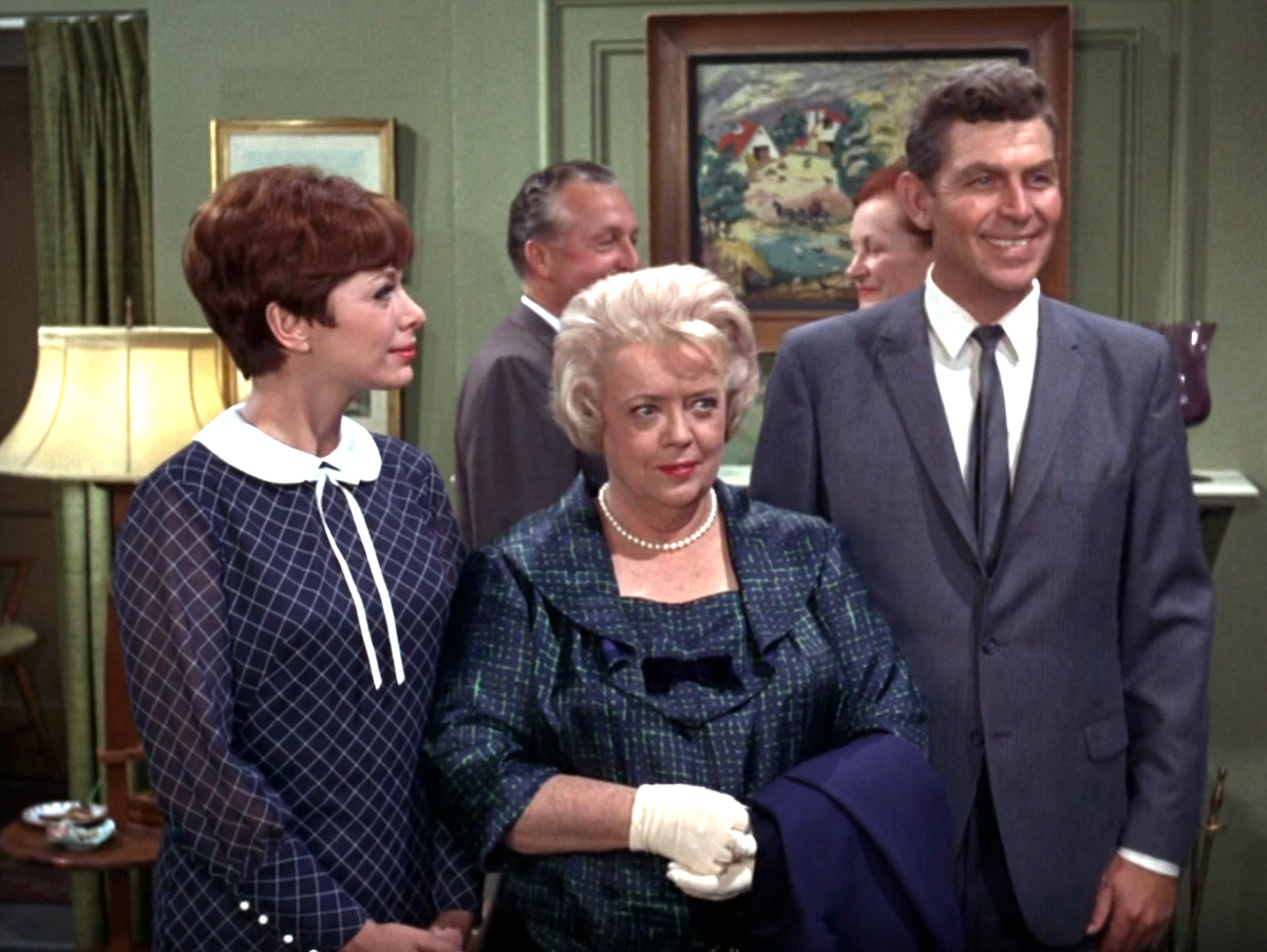 Aunt Bees Crowning Glory Mayberry Wiki Fandom