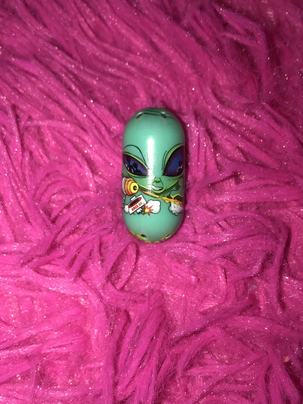 Glow In The Dark Alien Bean | Beanpedia, The Mighty Beanz Wiki | Fandom