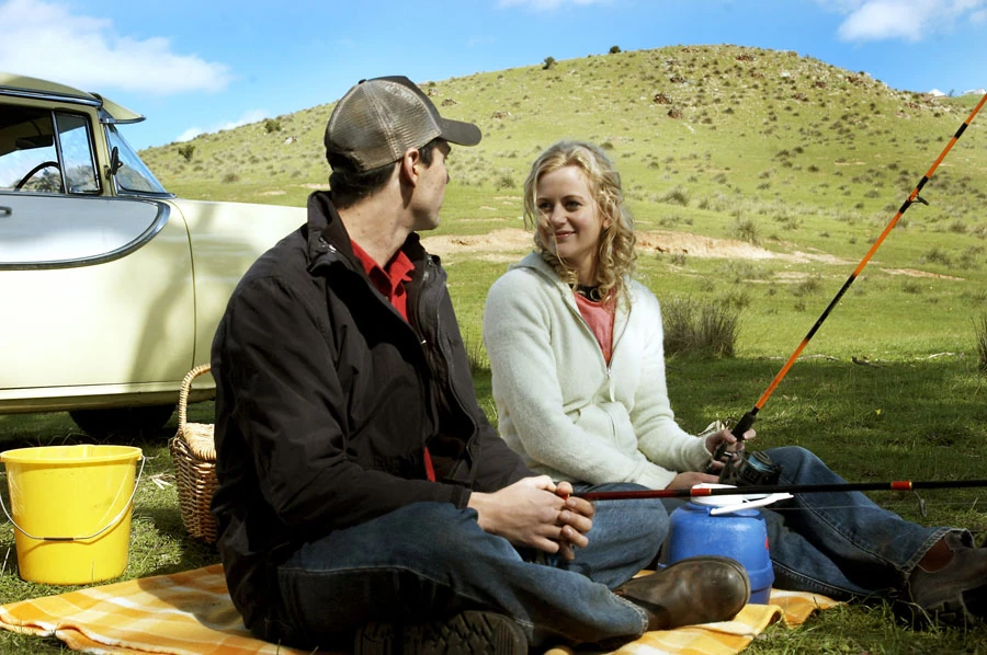 Kiss of Death | McLeod's Daughters Wiki | Fandom