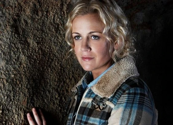 Damage Control | McLeod's Daughters Wiki | Fandom