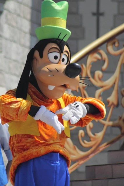 Goofy Costumes Through the Years | Meet the Heroes Wiki | Fandom