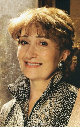 Penny Halliwell | Mega Charmed Series Wiki | Fandom