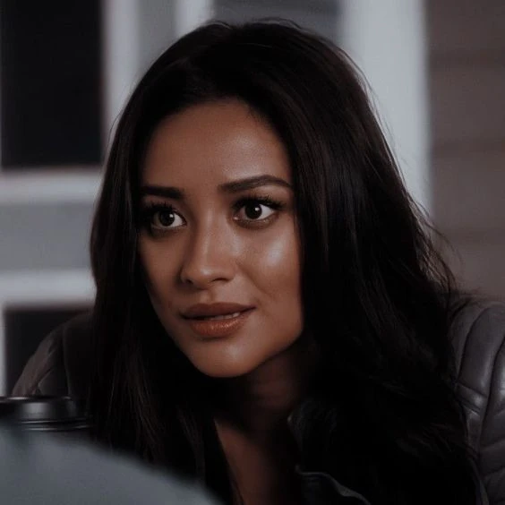 Poppy Anderson | Mega Charmed Series Wiki | Fandom