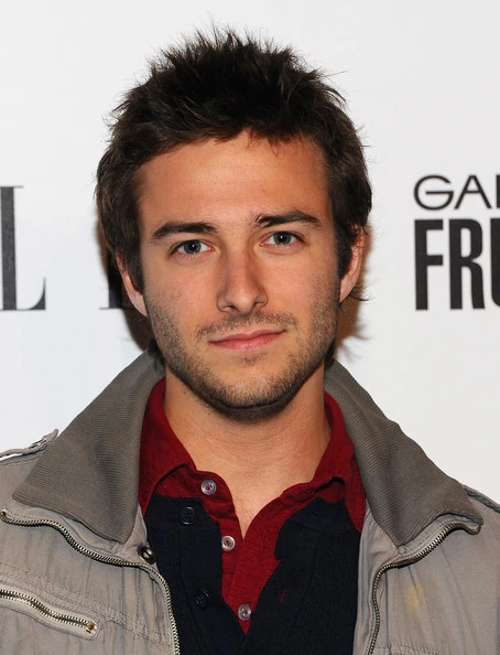 Reece Thompson | MMKB | Fandom