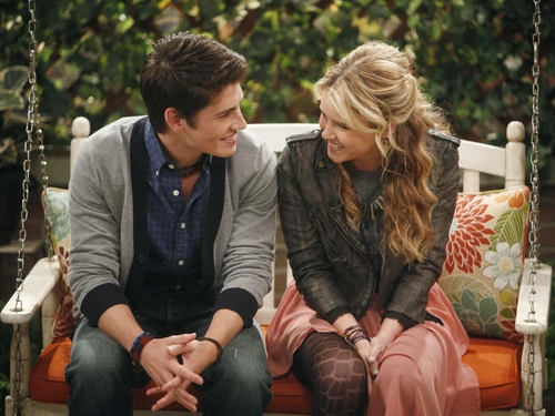 All Up in My Business | Melissa and Joey Wiki | Fandom