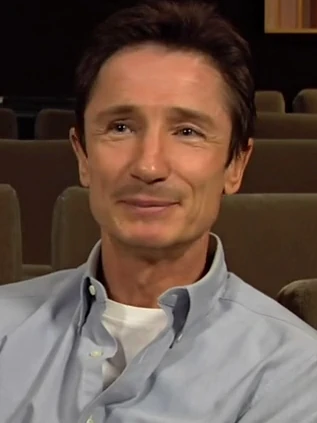 Dominic Keating