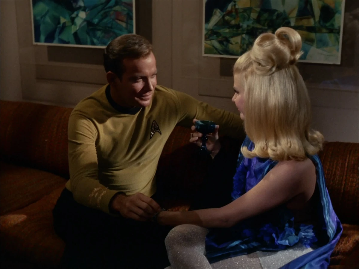 Couch | Memory Alpha | Fandom