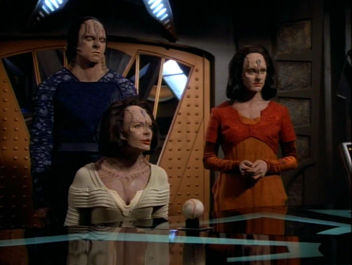 Profit und Verlust | Memory Alpha, das Star-Trek-Wiki | Fandom