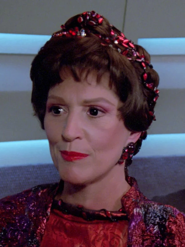 Lwaxana Troi | Memory Alpha, das Star-Trek-Wiki | Fandom