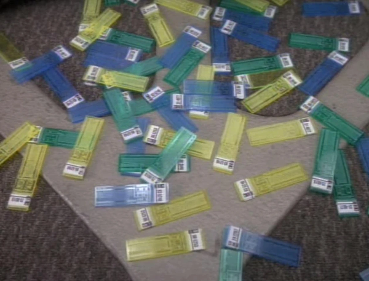 Isolinear chip | Memory Alpha | Fandom