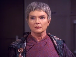 Fionnula Flanagan De Andre