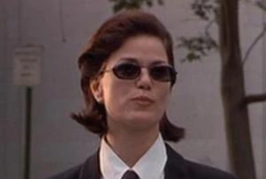 Men In Black 3 Boris Girlfriend Kiss