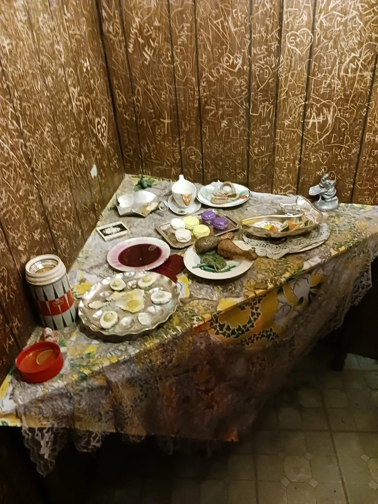 Food Table Nook | Meow Wolf Wiki | Fandom