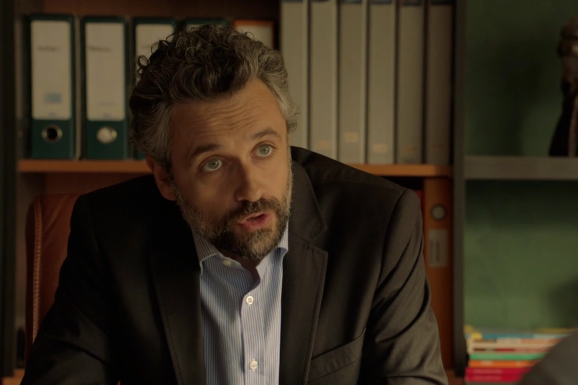 Toni | Merlí Wikia | Fandom