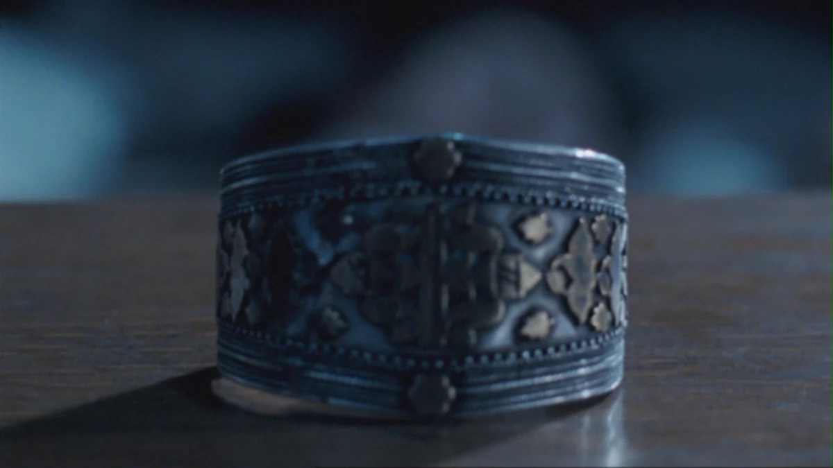 Morgana's Healing Bracelet | Merlin Wiki | Fandom