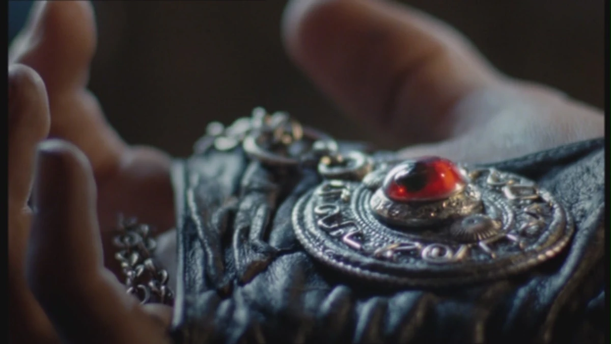 Catrina's Enchanted Necklace | Merlin Wiki | Fandom