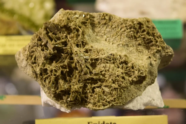 Sorosilicates | Mes minéraux Wiki | Fandom