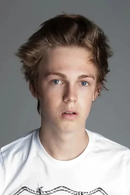 Caspar Lee | Metro Goldwyn Mayer Wiki | Fandom