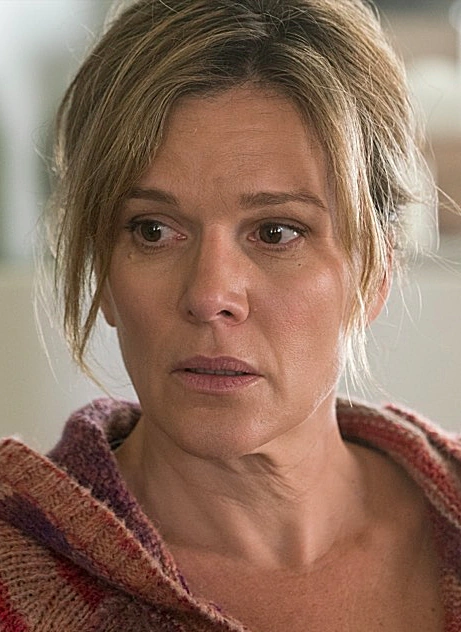 Lilly Barnes (Quarantine Series) | The Remains Wiki | Fandom