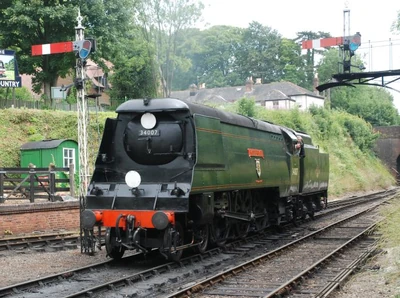 Southern Railway Unrebuilt Bullied Light Pacific 4-6-2 34007 ...