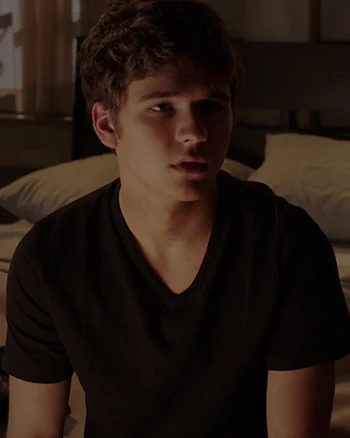 Connor Lovell | Midnight Texas Wiki | Fandom