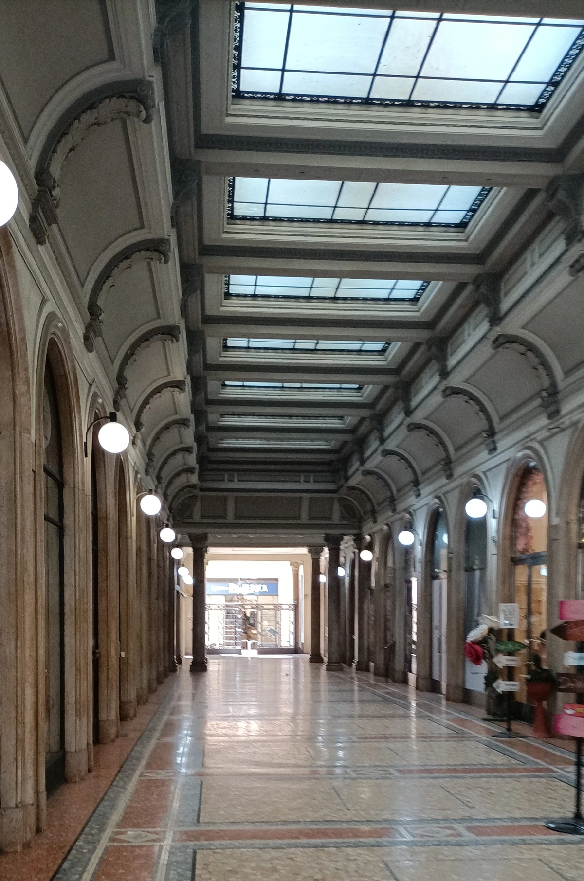 Galleria Mazzini | Milano Wiki | Fandom