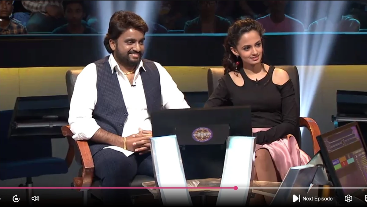 Adarsh Shinde and Ketaki Mategaonkar | Who Wants To Be A Millionaire ...