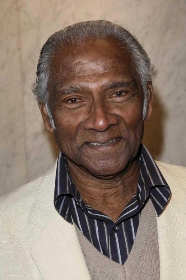 Albert Moses | Mind Your Language Wiki | Fandom