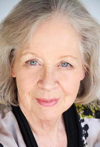 Donna Akersten | Mirror Mirror (TV Series) Wiki | Fandom