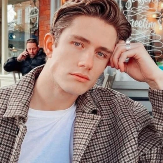 Quentin Wren Wolfgang | Mischief and Magic RP-wiki | Fandom