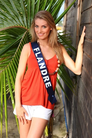 Aline Bourgeois | Misspédia | Fandom