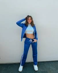 Suzie Taylor | MrBeast Wiki | Fandom