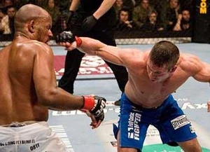 Shonie Carter vs. Marcus Davis | MMABouts Wiki | Fandom