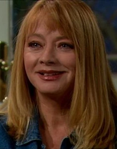 Tawny Moore | Moda na sukces Wiki | Fandom